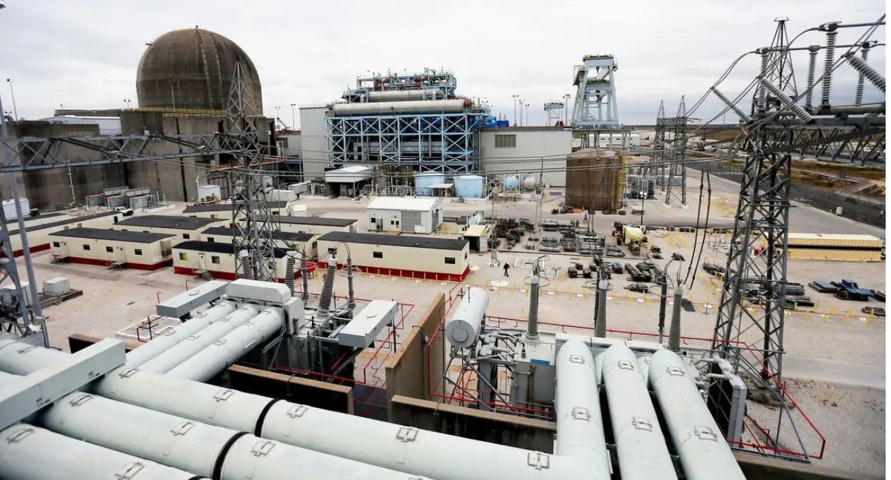 Abbott Explores Value of Small Nuclear Reactors
