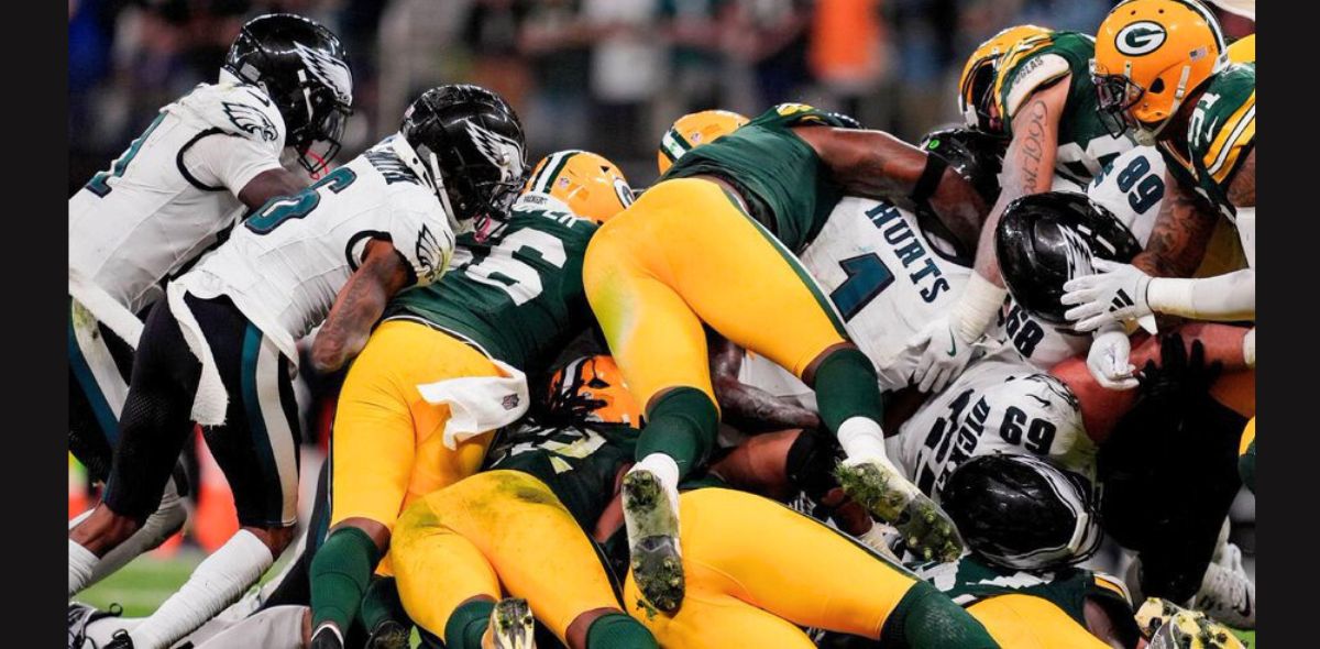 Packers Submit Proposal To Ban Eagles' 'Tush Push' Play