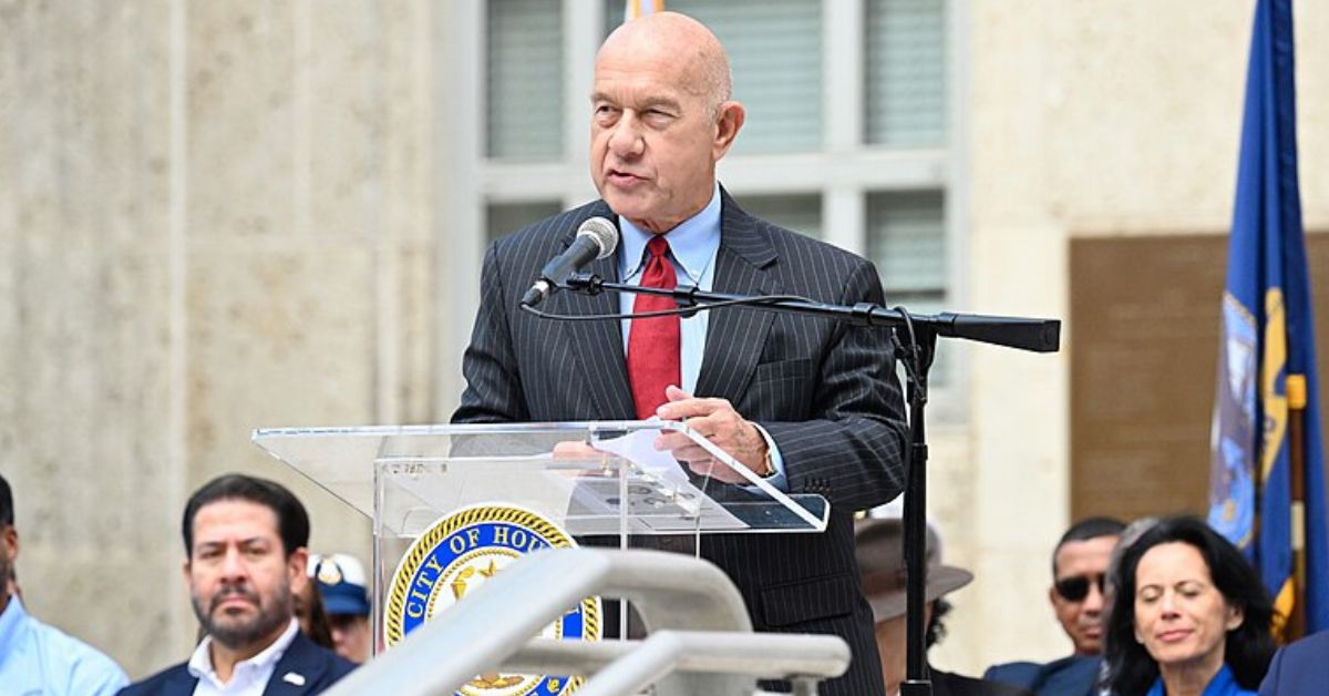 Mayor Whitmire's GOP Event Attendance Ignites Democrat Backlash