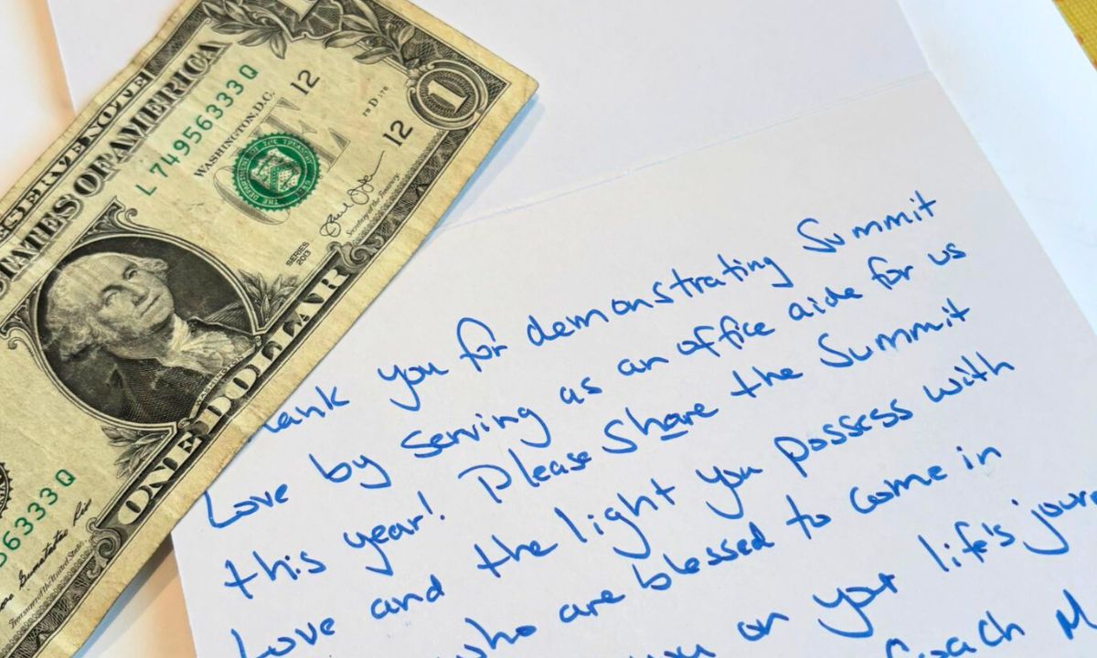 North Texas Principal Pens Handwritten Letters To 443 Graduating Seniors