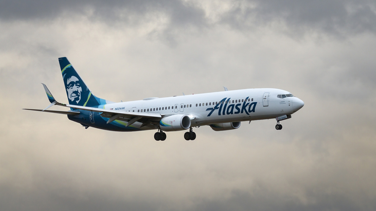 Alaska Airlines Grounds All Flights After IT System Meltdown