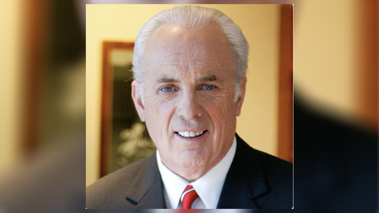 John MacArthur, Grace Pastor Known for Unwavering Biblical Convictions ...