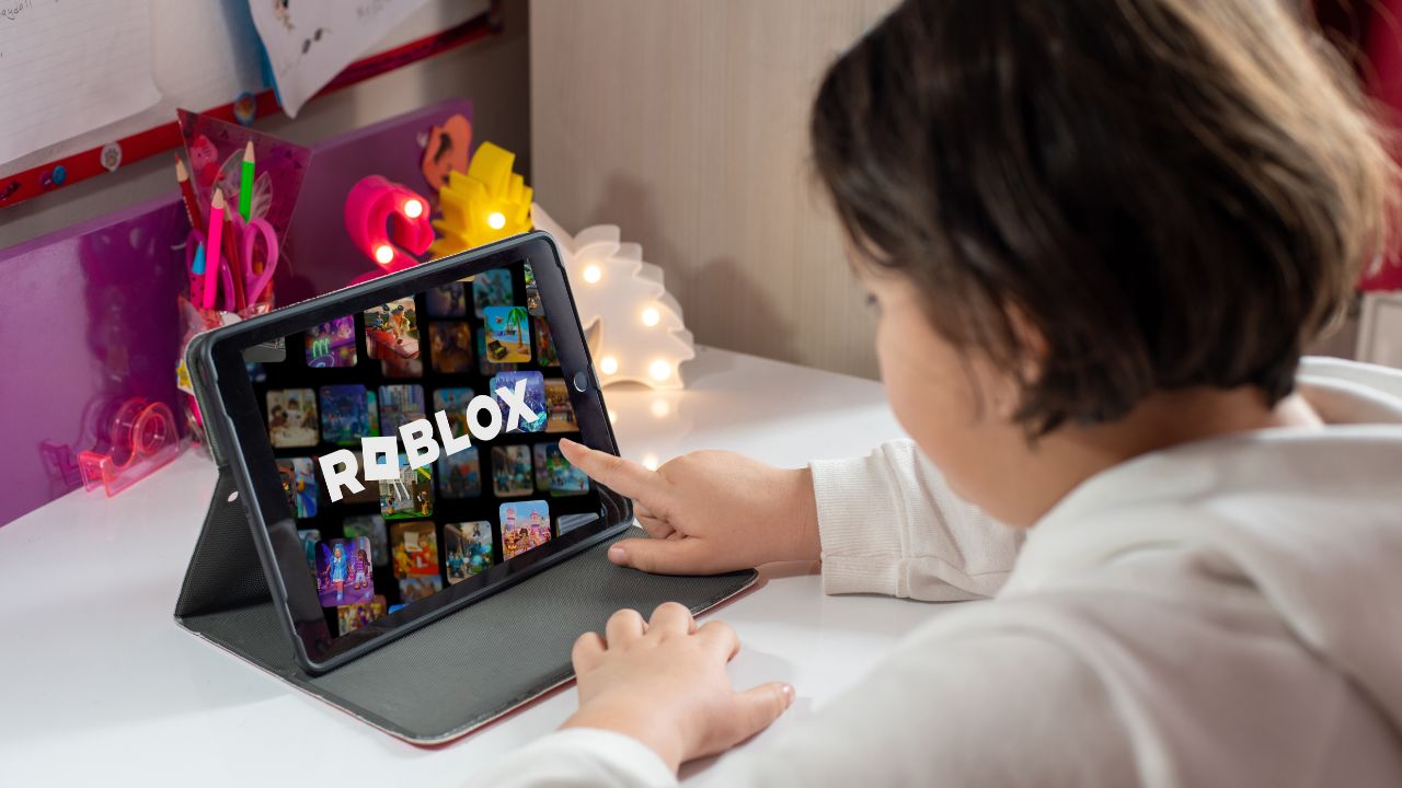 Roblox Faces Lawsuit From Ellis County Veteran Citing Child Predator ...