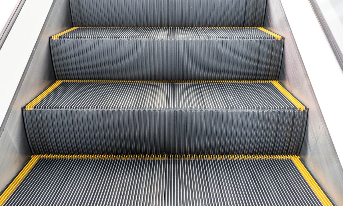 Leavitt Demands Investigation Over UN Escalator Incident