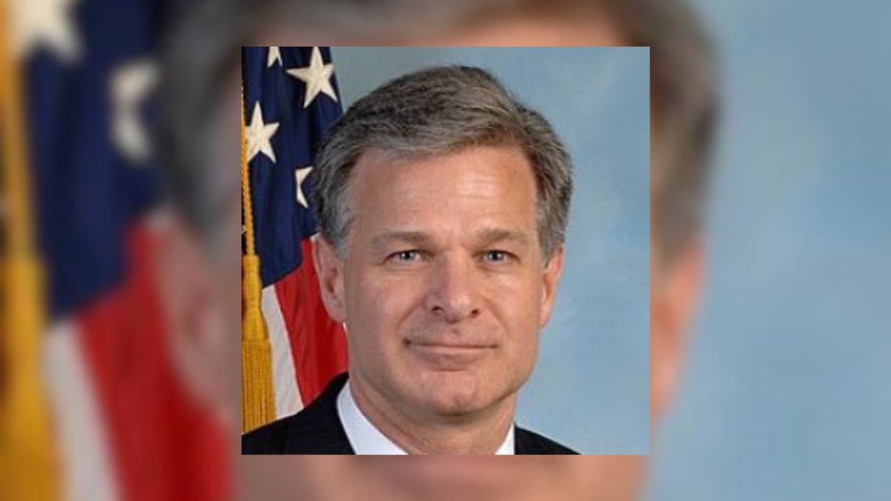 Trump: DOJ Could Probe Ex-FBI Director Wray, Cites Jan. 6 Agents Claim