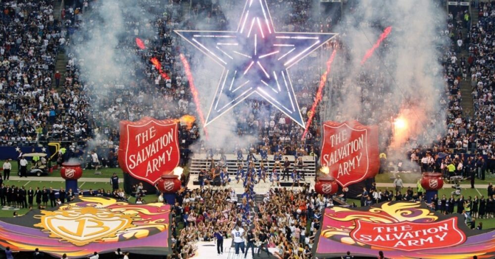 Dallas Cowboys Kick Off Salvation Army's Red Kettle Campaign
