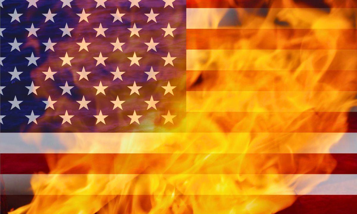 FBI Thwarts Far-Left Group's NYE Bomb Plot