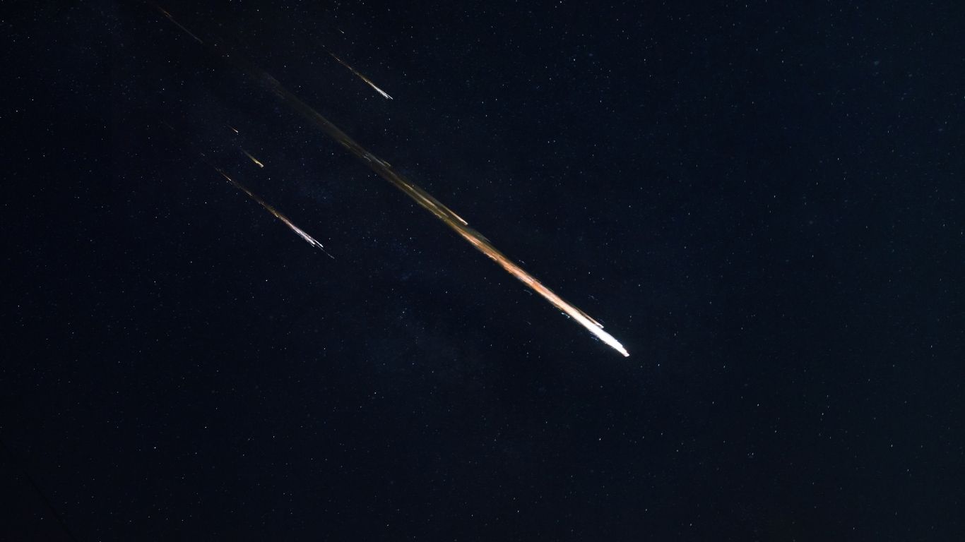 Geminid Meteor Shower 2025 Peaks This Weekend