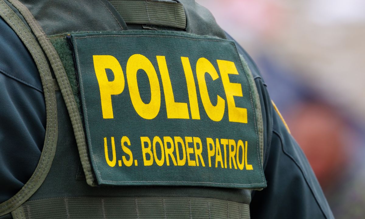 Border Patrol Installs GRAB 350 Barrier At Sierra Blanca