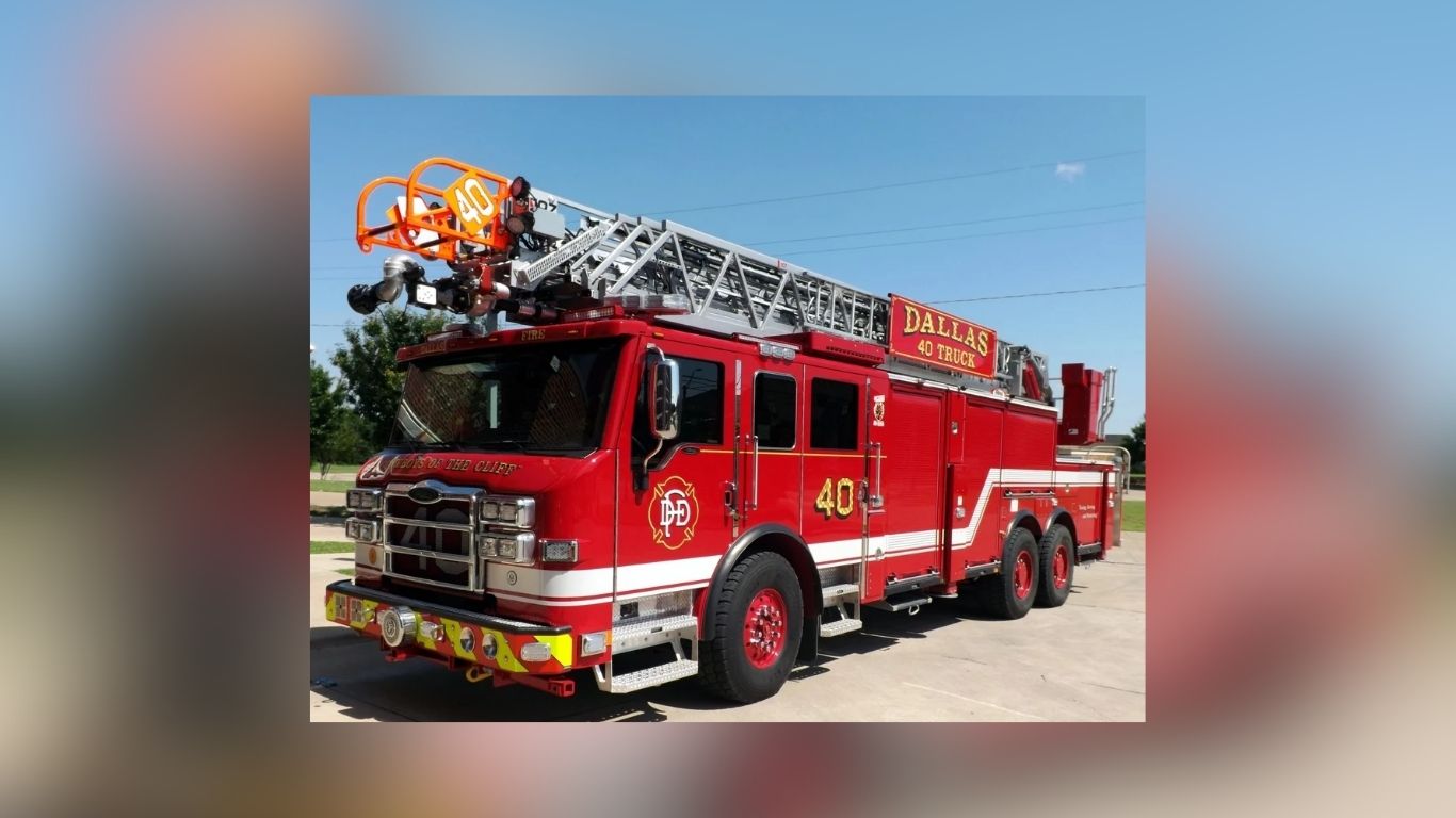 Dallas Fire-Rescue Battles Two Morning Fires; Firefighter Injured