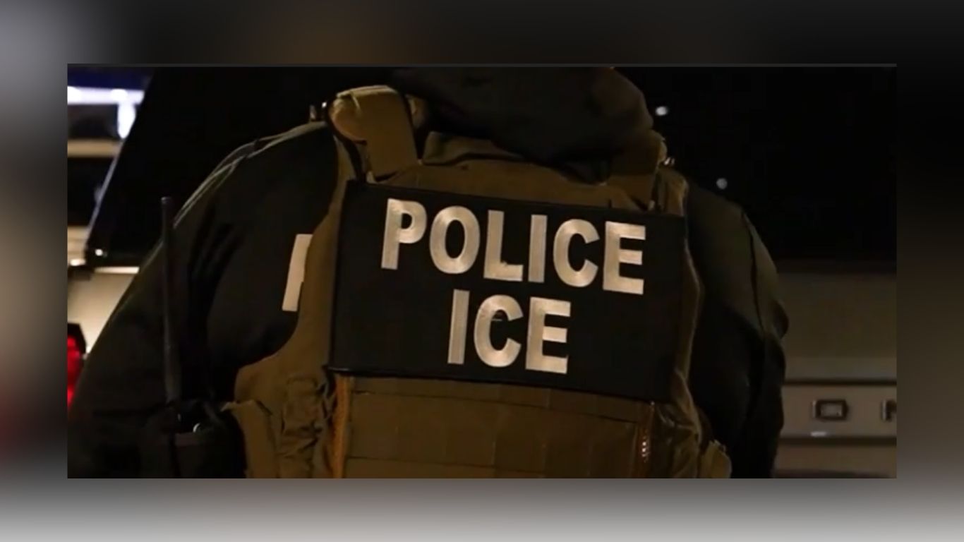 DHS Reports 8,000% Surge In Death Threats To ICE Officers