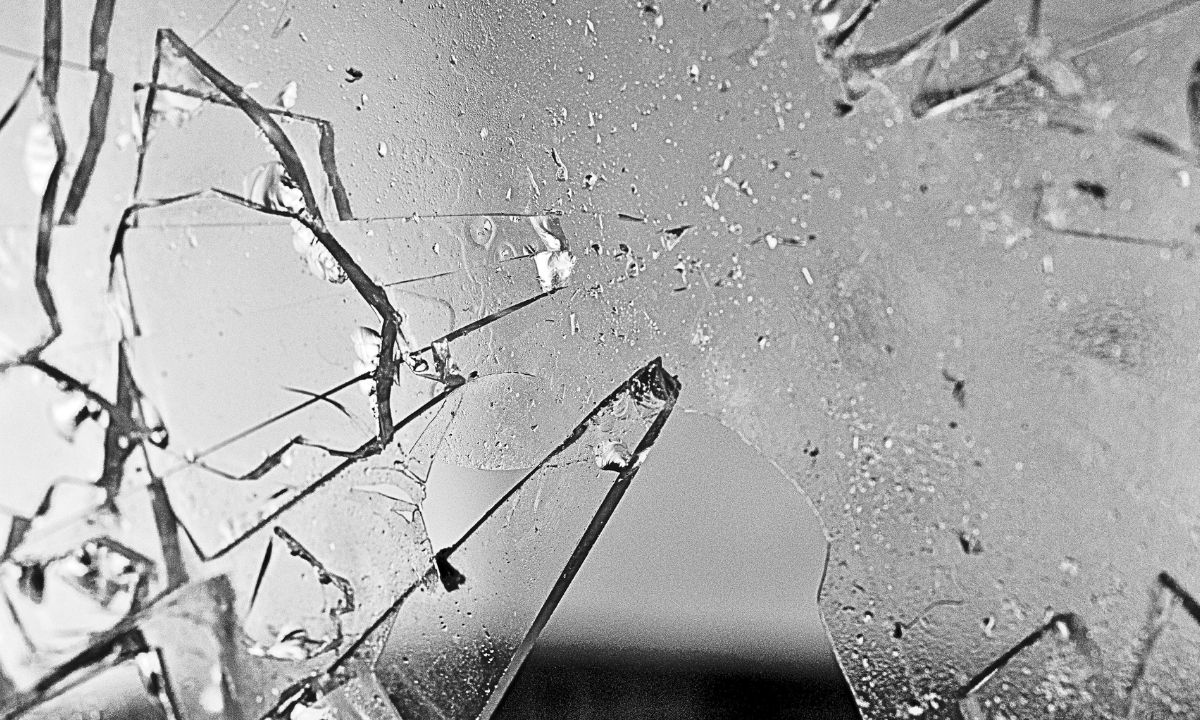 Minneapolis Agitators Raid ICE Vehicles