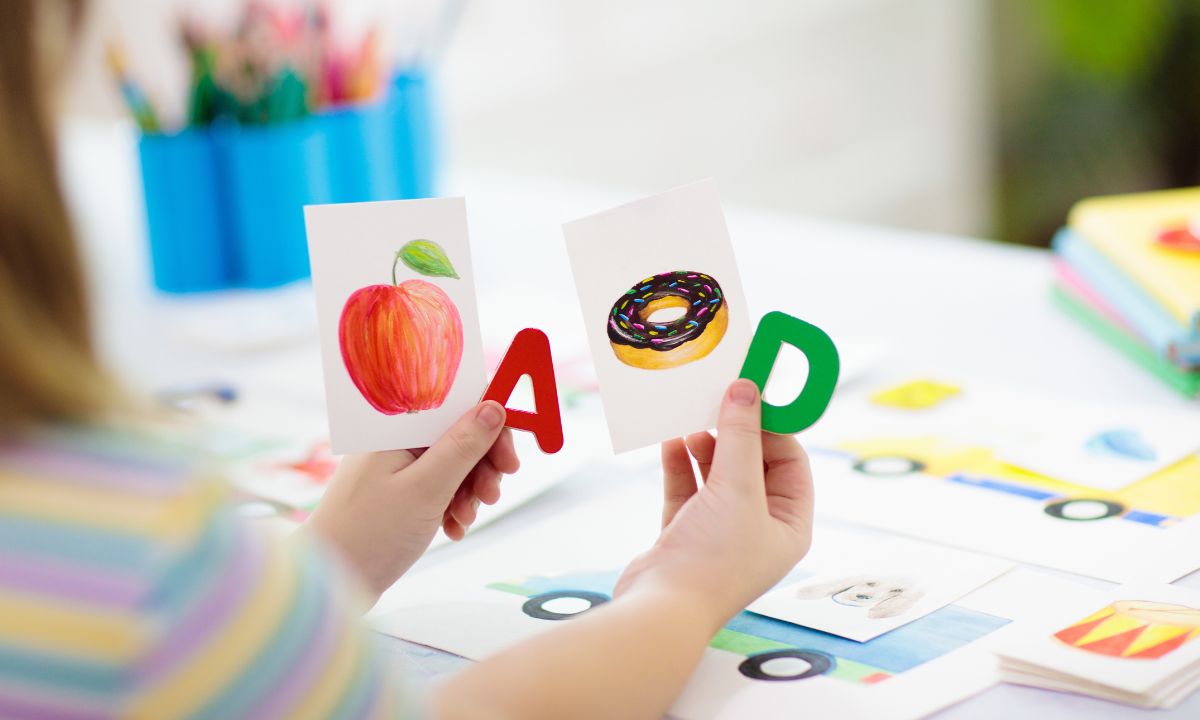 Abbott Brings Back Phonics & Cursive In Texas Schools